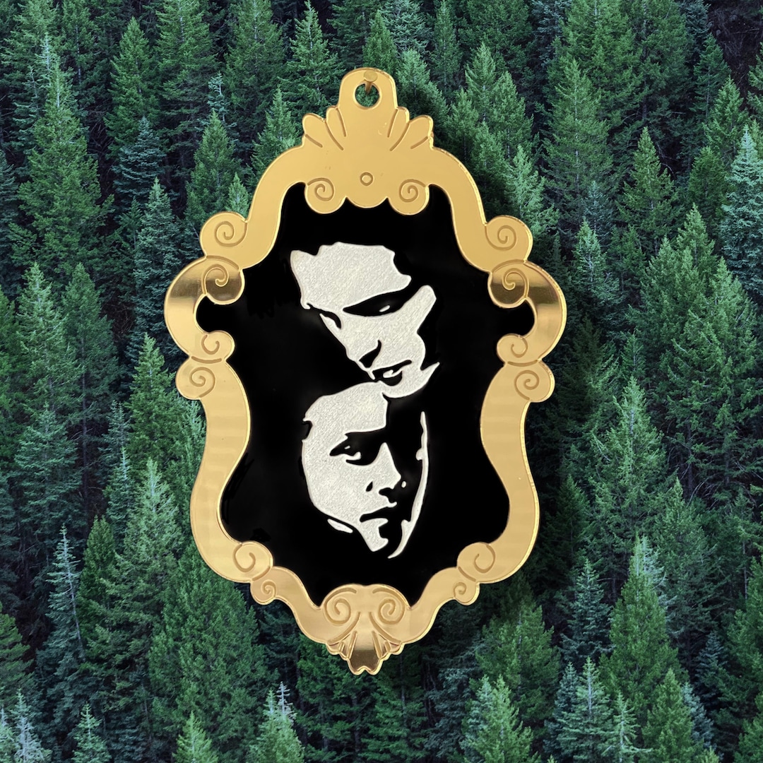 Bella and Edward Gold-framed Wall Hanging: Twilight Decor - Etsy