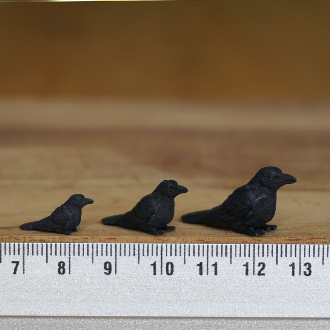 Miniature Sitting Raven, 1:12 Scale Mini Black Birds, Haunted Spooky ...