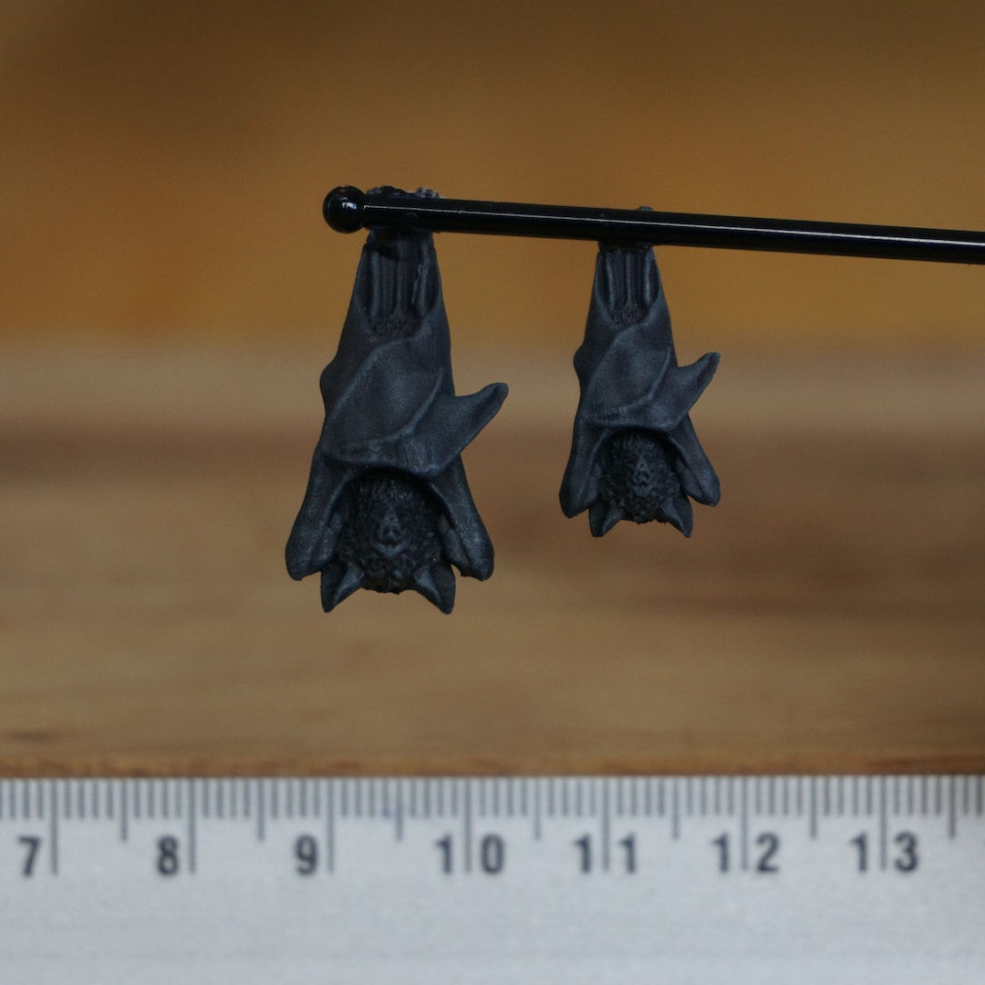 Miniature Bat, 1:12 Scale Miniature Size for Horror Diorama, Dollhouse ...