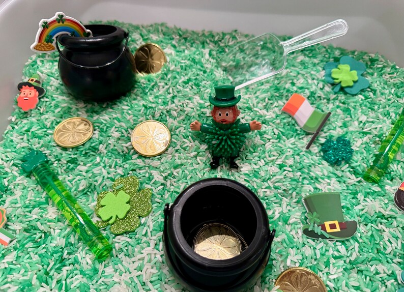 St. Patricks Day Sensory Bin Materials - Etsy