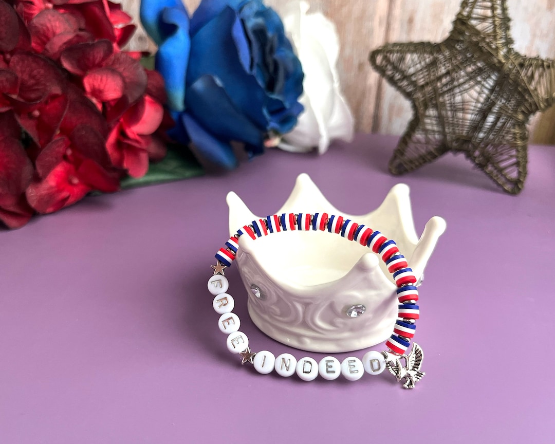 Free Indeed Beaded Patriotic USA Stretch Bracelet | Red White Blue Clay ...