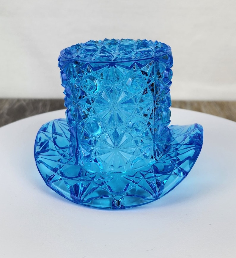 Fenton Blue Daisy and Button Glass Top Hat - Etsy