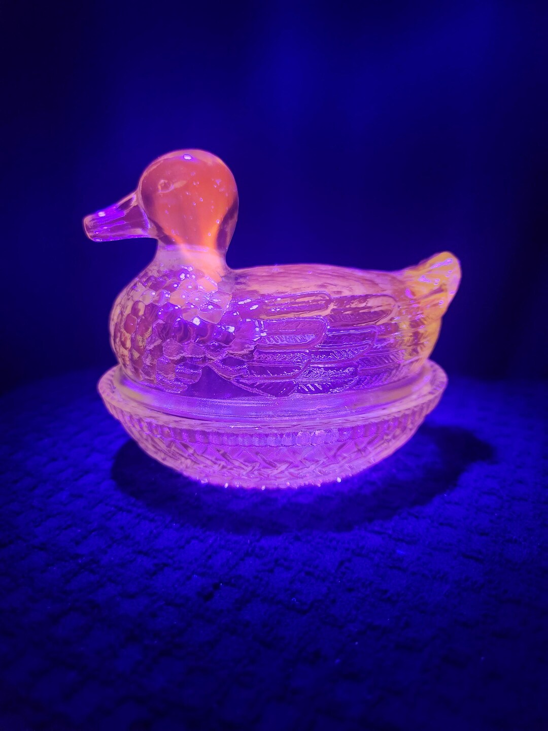 Green Vaseline Uranium Glass Style Duck hen on Nest Trinket Dish Glows ...