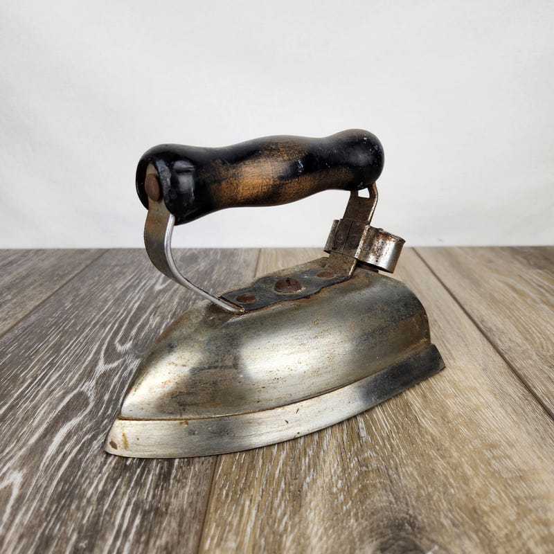 Antique Sad Iron - Etsy