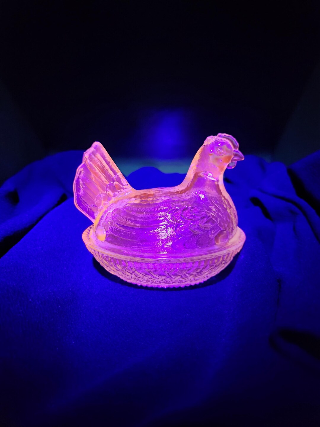 Blue Vaseline Uranium Glass Style Hen on Nest Trinket Dish - Glows PINK ...