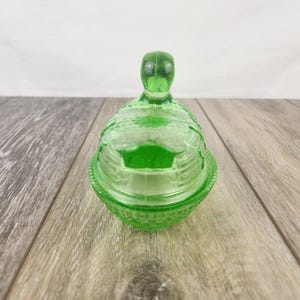 Green Vaseline Uranium Glass Style Duck hen on Nest Trinket Dish Glows ...