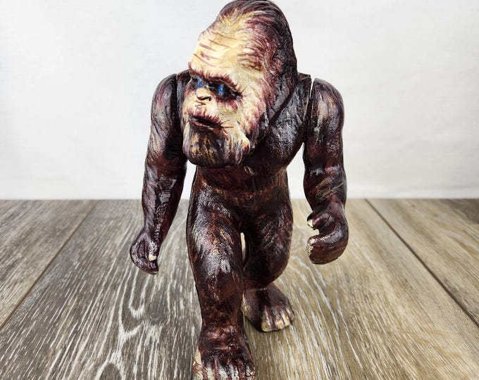 Cast Iron Bigfoot Standing Coin Bank Yeti Sasquatch 8” Tall Collectable ...