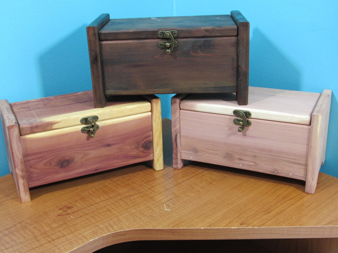 Rustic Aromatic Cedar Box: Handmade Keepsake Storage - Etsy
