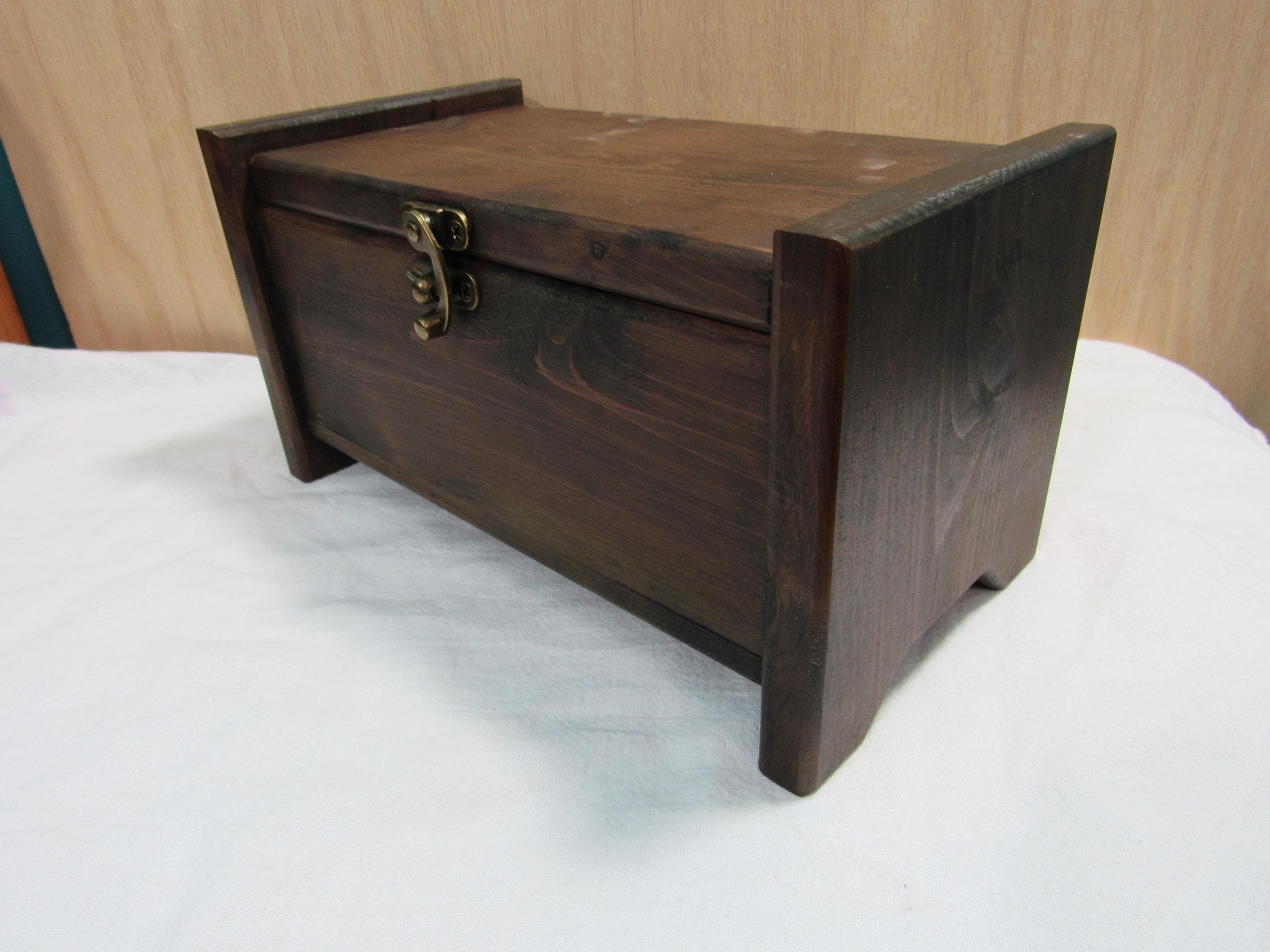 Rustic Aromatic Cedar Box: Handmade Keepsake Storage - Etsy