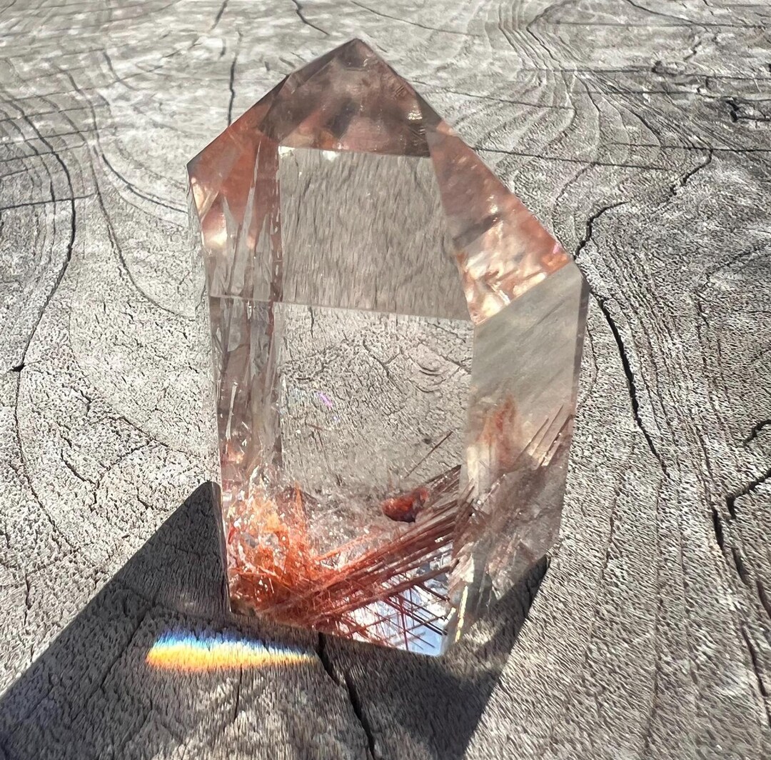Gem-quality Red Rutilated Channeling Quartz With Hematite | Novo ...