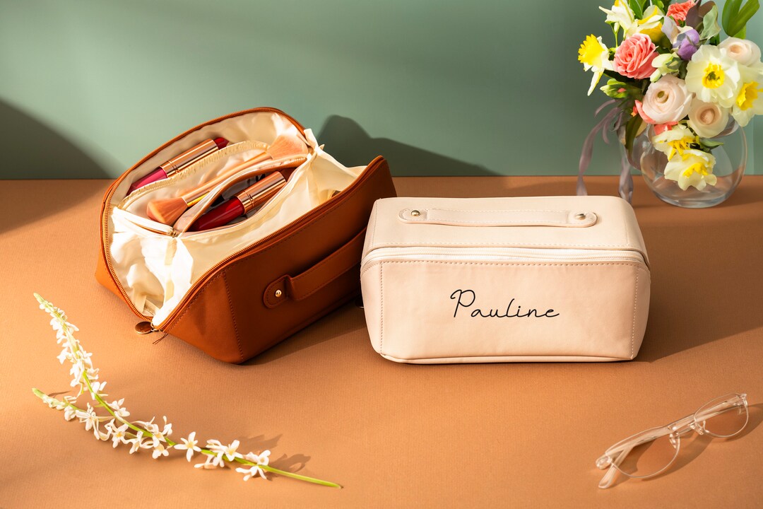 Personalized Name Engraved Make up Bag, Makeup Travel Case, Customized ...
