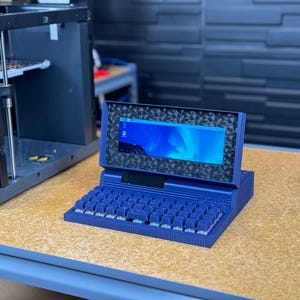 Retro-inspired Raspberry Pi Zero Laptop Kit: 3D Printable STL Files ...