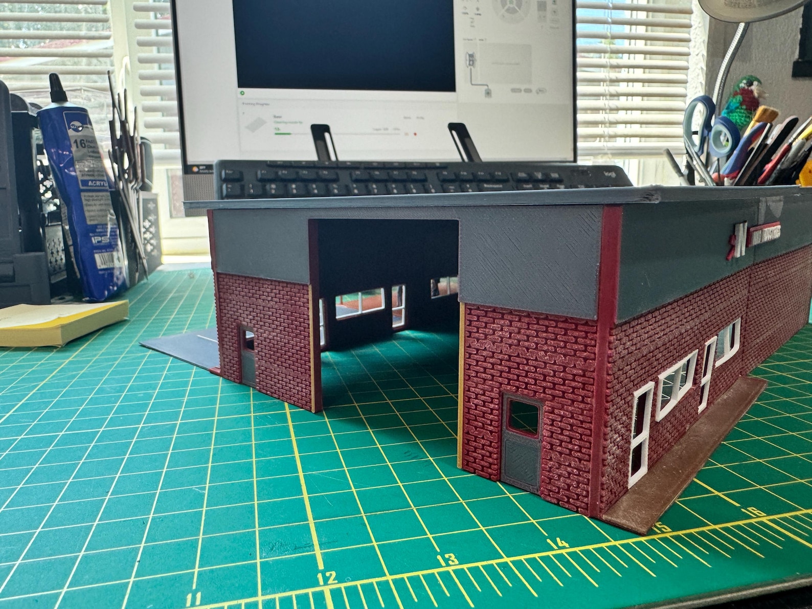 HO Scale Drive Thru Industrial Building - Etsy