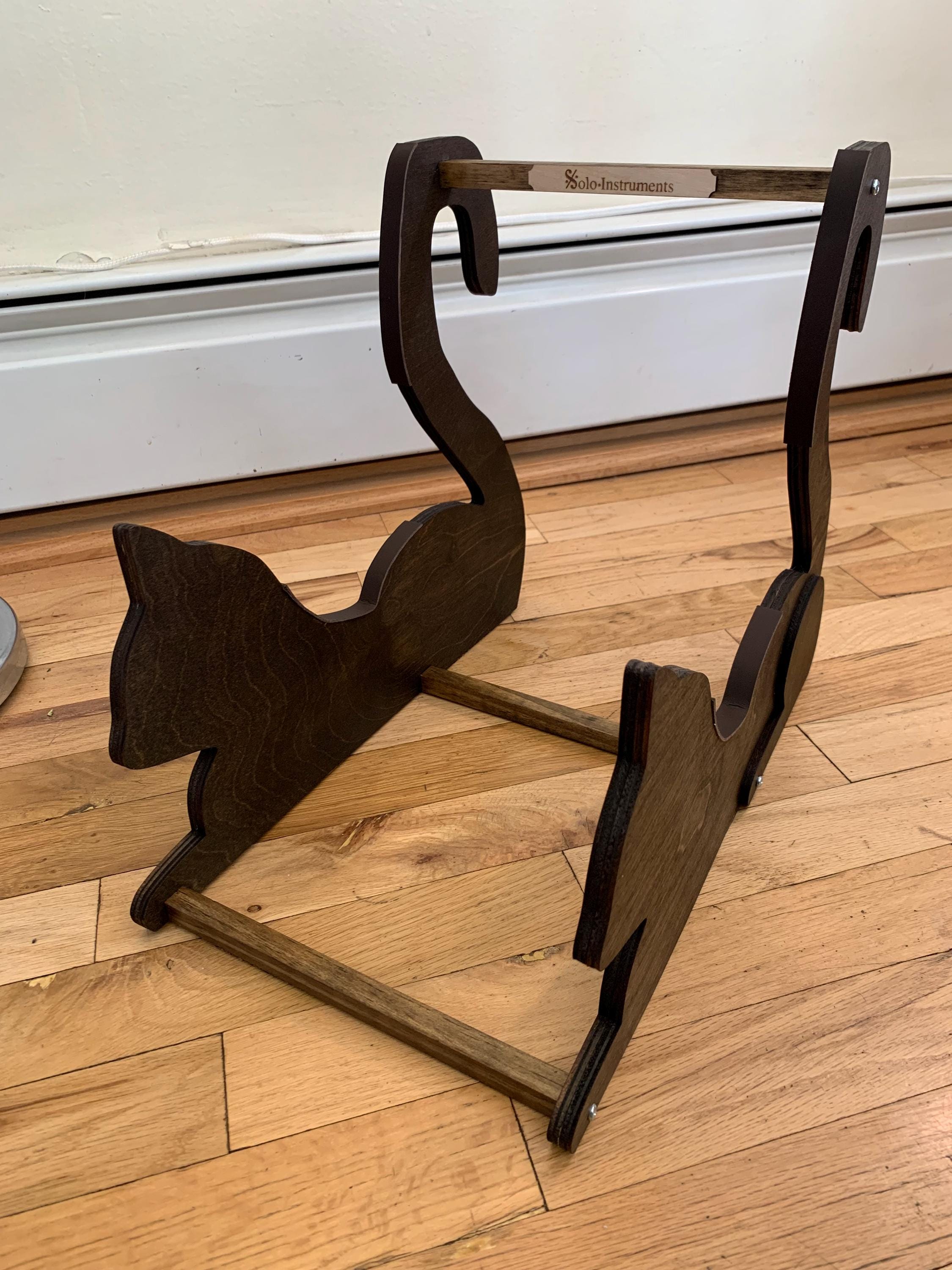 Cat Shaped Guitar Stand - for Electrics and Bass - Solo Made in ...
