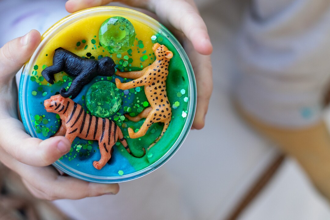 Jungle Animals Playdough Kit, Gift for Small Explorer, Party Favors ...