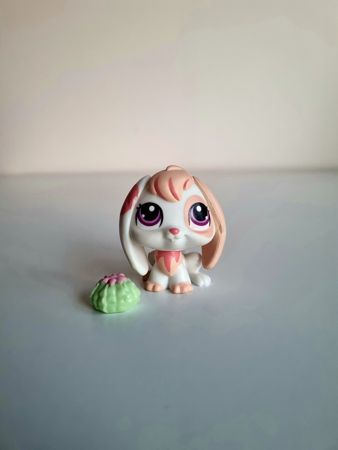 LPS Littlest Pet Shop Cute Rabbit With Little Grass 1304 - Etsy