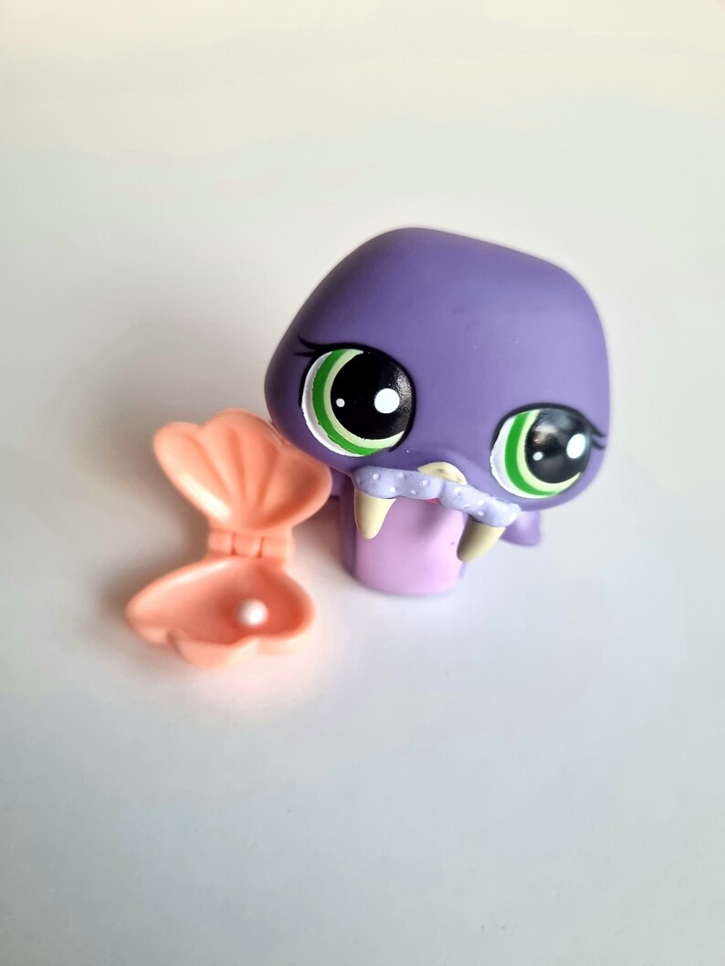 LPS Littlest Pet Shop SPECIAL EDITION Purple Walrus With Shell 1511 - Etsy