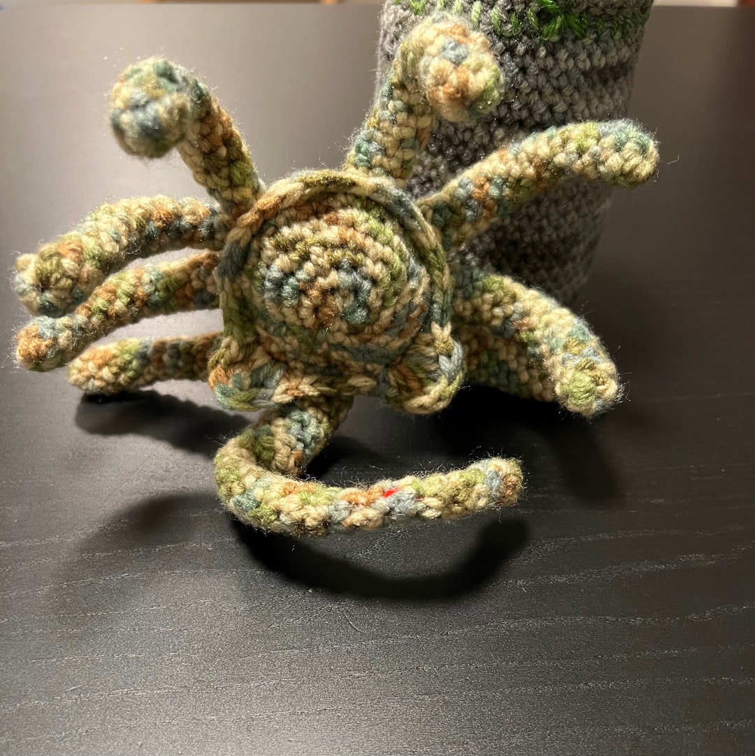 Facehugger Alien Egg Crochet Amigurumi - Etsy