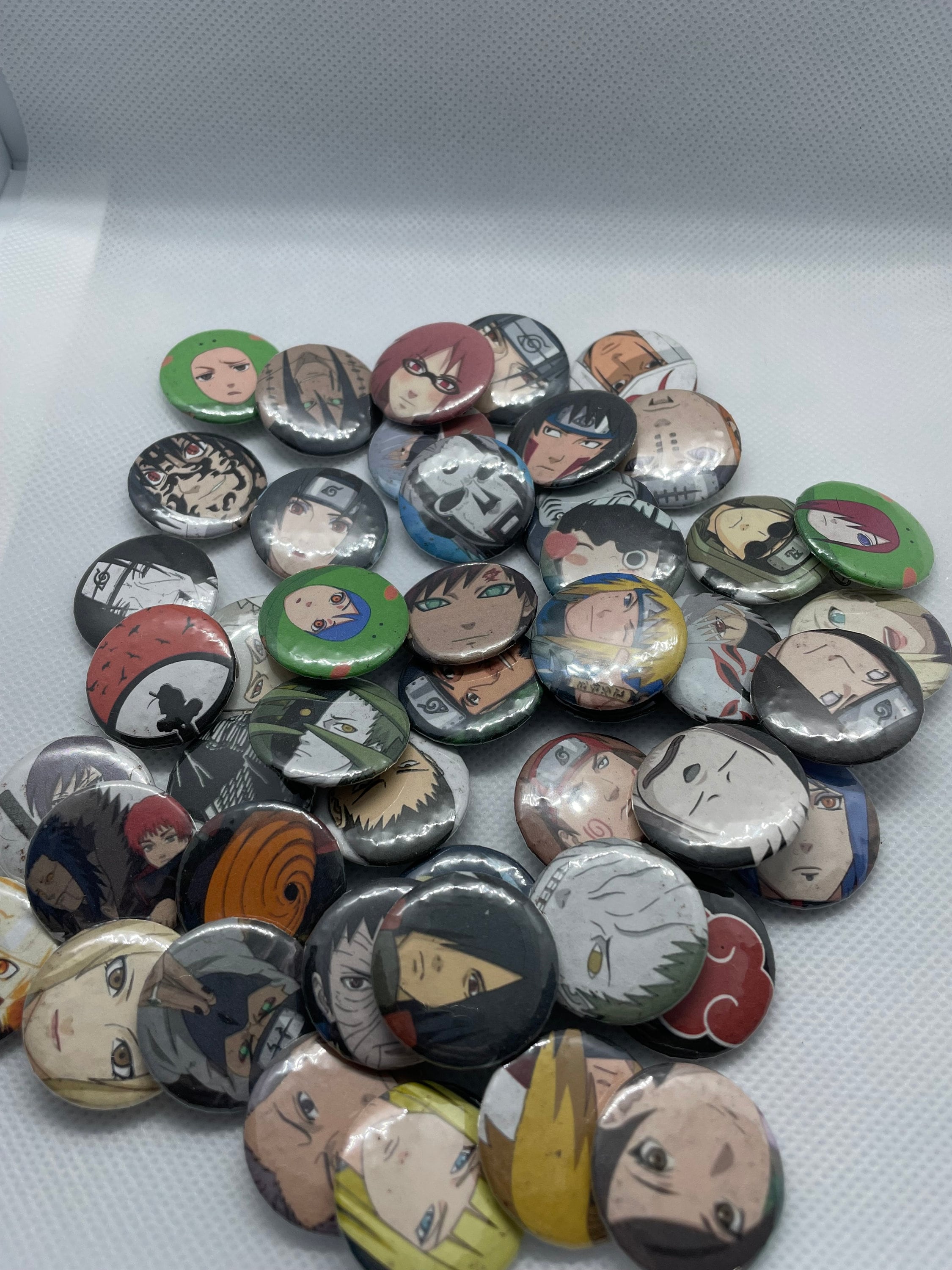 Random Anime Button Pins (1 Inch) - Etsy