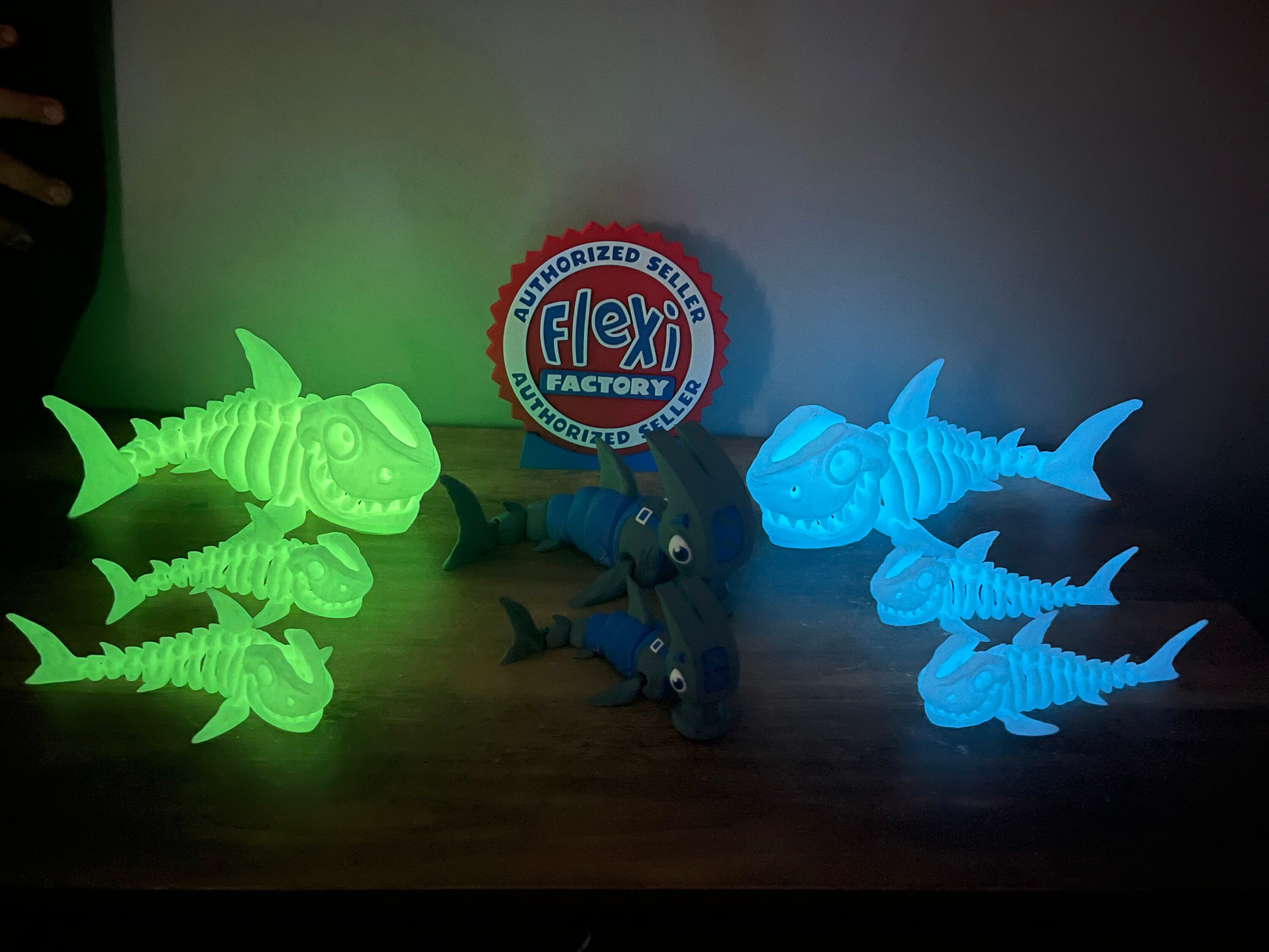 3D Printed Articulated Flexi Glow in the Dark Skeleton Shark - Etsy