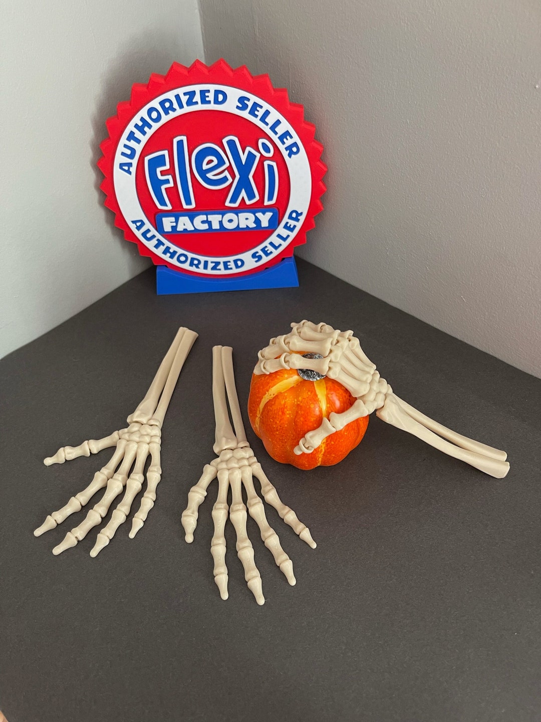 3D Printed Articulated Skeleton Bone Hand - Etsy