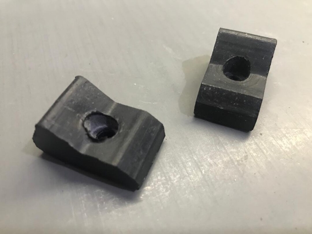 Mercedes W123 Bump Stop Rubber Buffer Rubber Wedge Support Bonnet ...