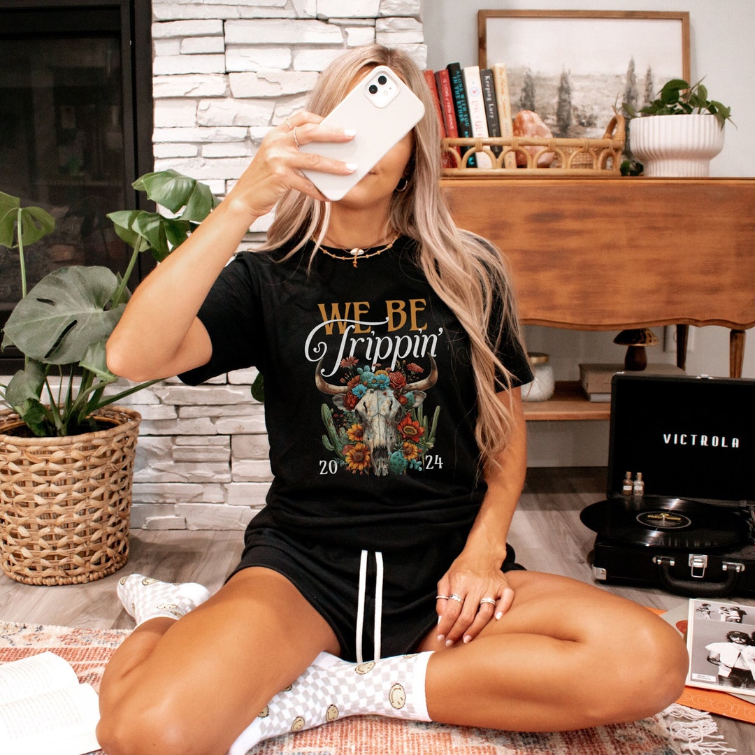We Be Trippin, Girls Trip T-shirt, Desert Adventure, Ladies Vacation ...