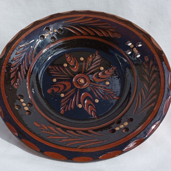 Traditional Plate - Etsy