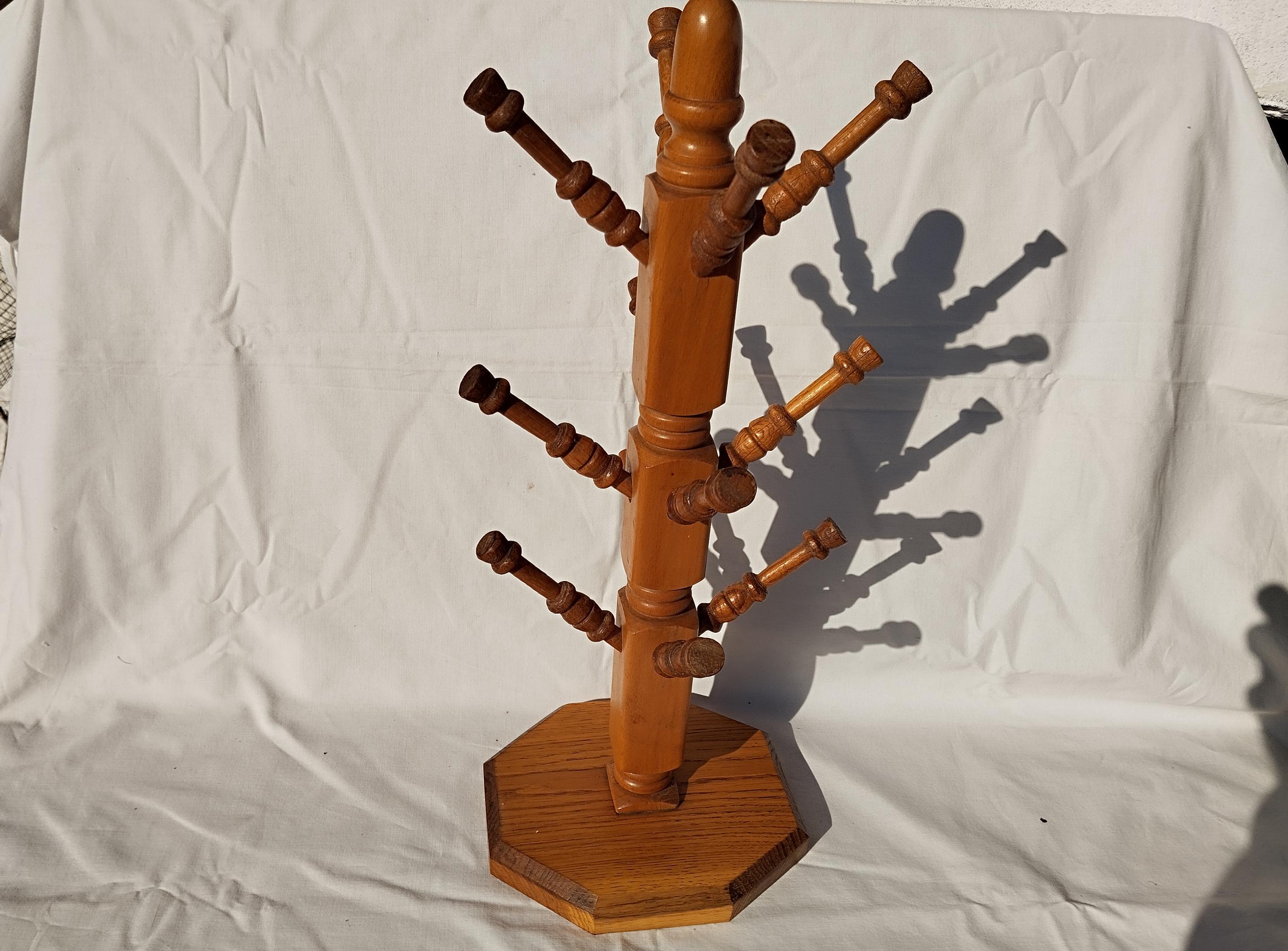 Big Rustic Mug Tree Rack, Coffee Cup Holder With Wooden Pegs, 12 Cups ...