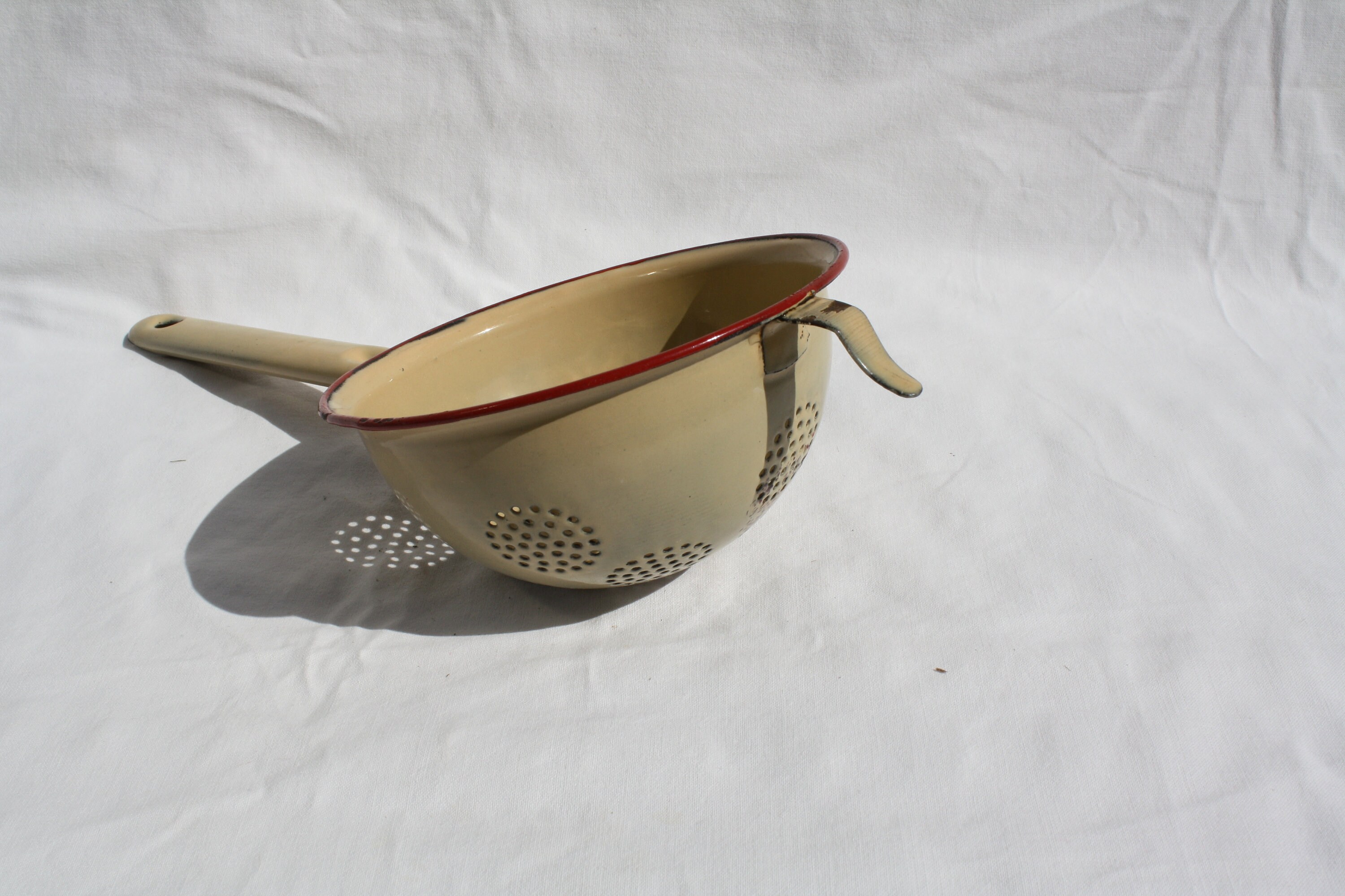 Vintage Cream Colored Enameled Long Handled Colander - Etsy