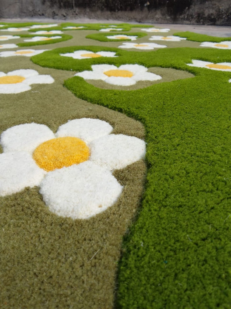Handmade Daisy Rug, Irregular Grass Meadow Rug, Green White Rug, Moss ...