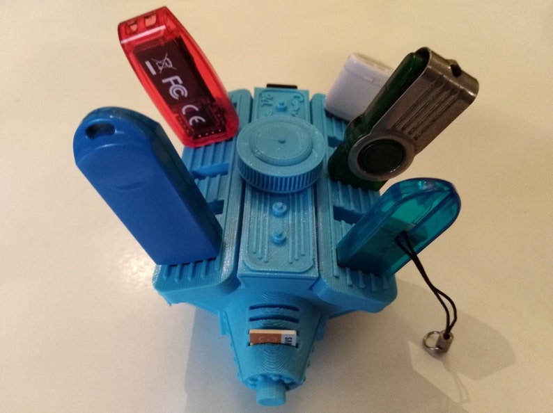 Fallout 3d Printed USB Holder in GRAY V8 Engine From Fallout - Etsy