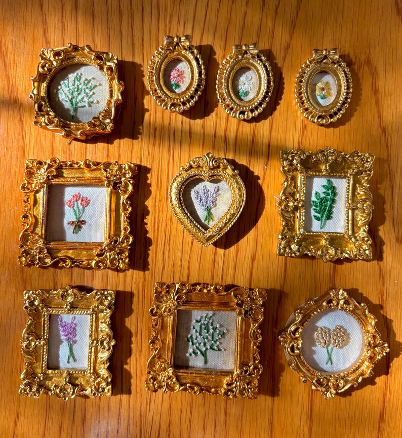 Embroidered Mini Frame Magnets - Etsy