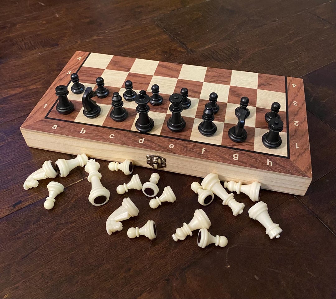 3 in 1 Wooden Folding Chess, Backgammon, and Checkers Magnetspel Game ...