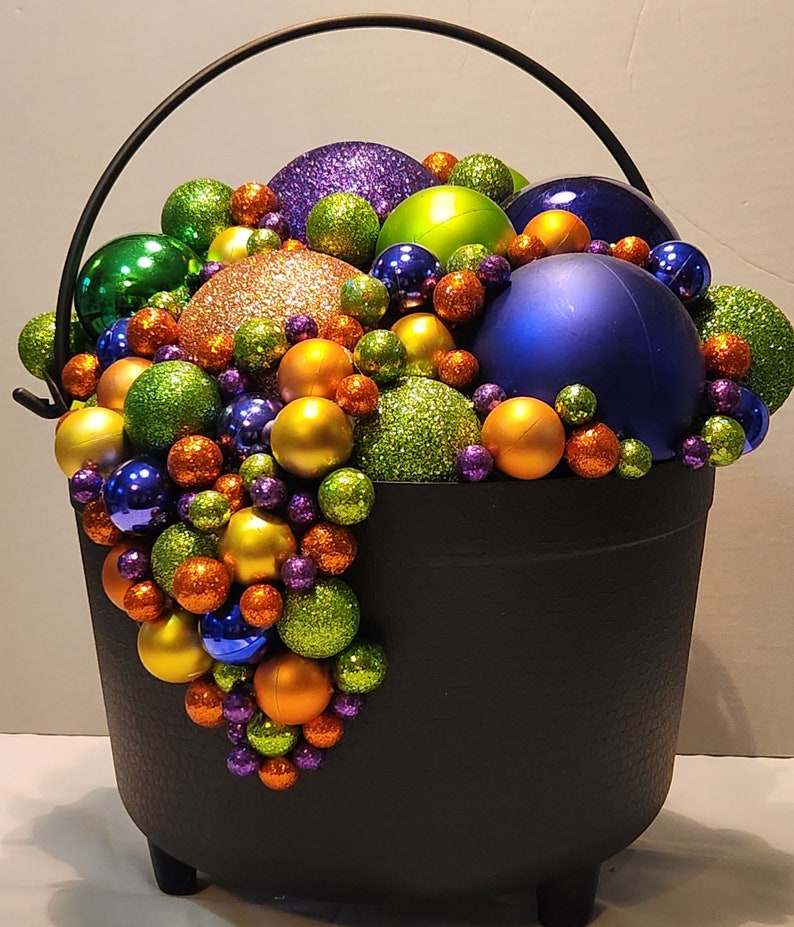 Witch's Cauldron Centerpiece - Etsy
