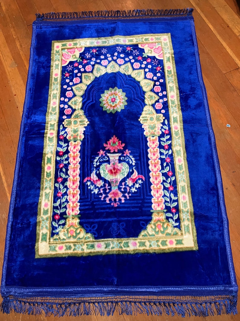 Muslim Prayer Mat, Soft and Thick, Padded - Etsy