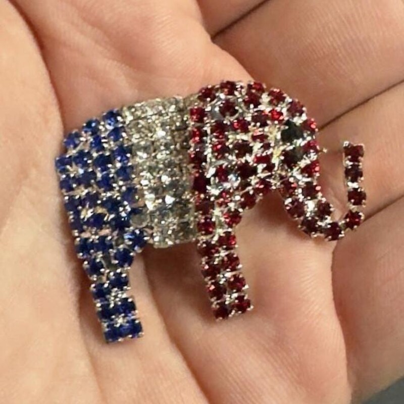 Elephant Brooch' - Etsy