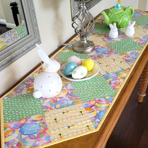 Easter Table Runner, Spring Table Runner, Easter Decor, Easter Party ...