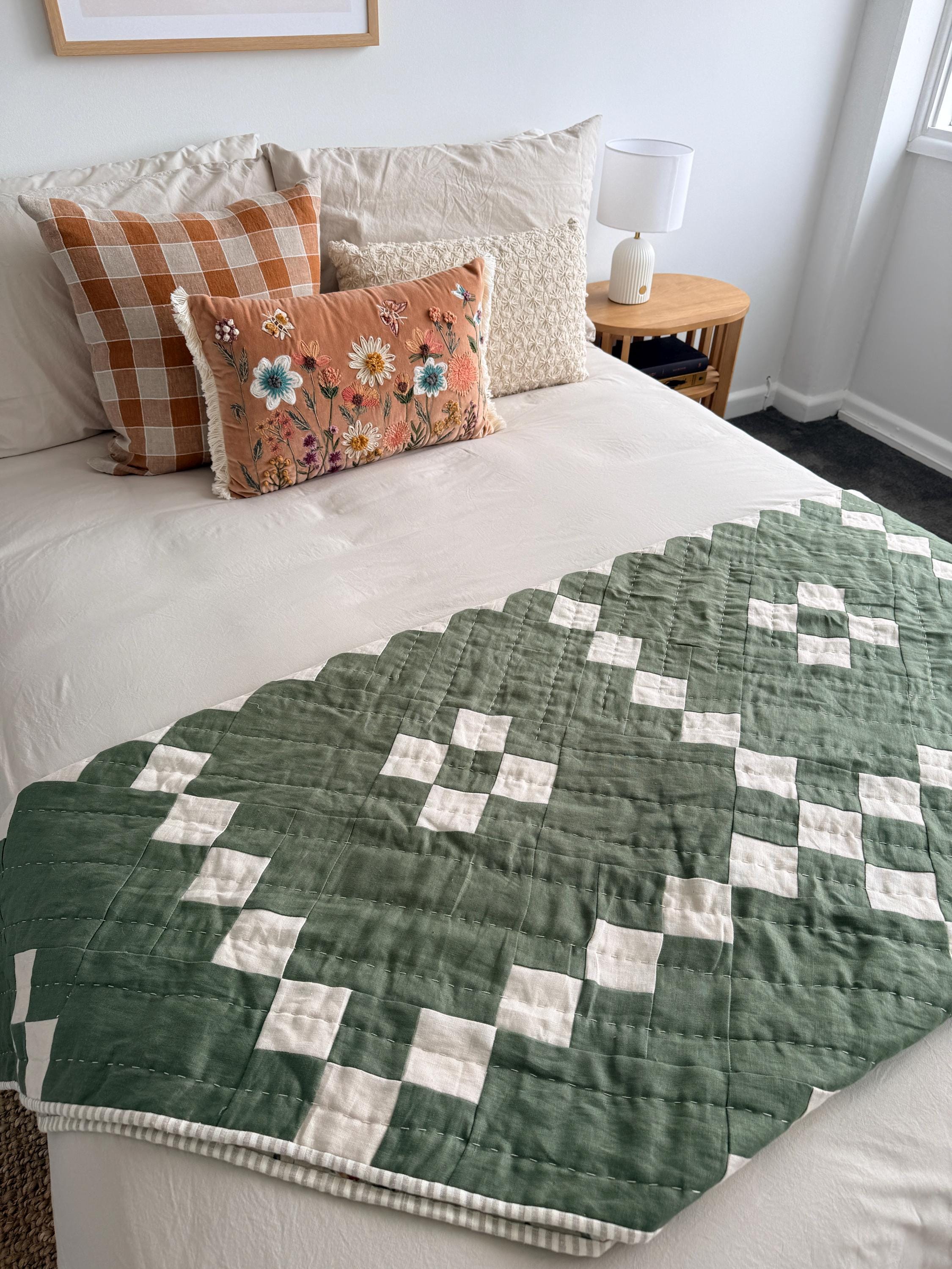Flower Irish Chain Quilt Pattern (6 Sizes- Beginner Friendly) - Etsy