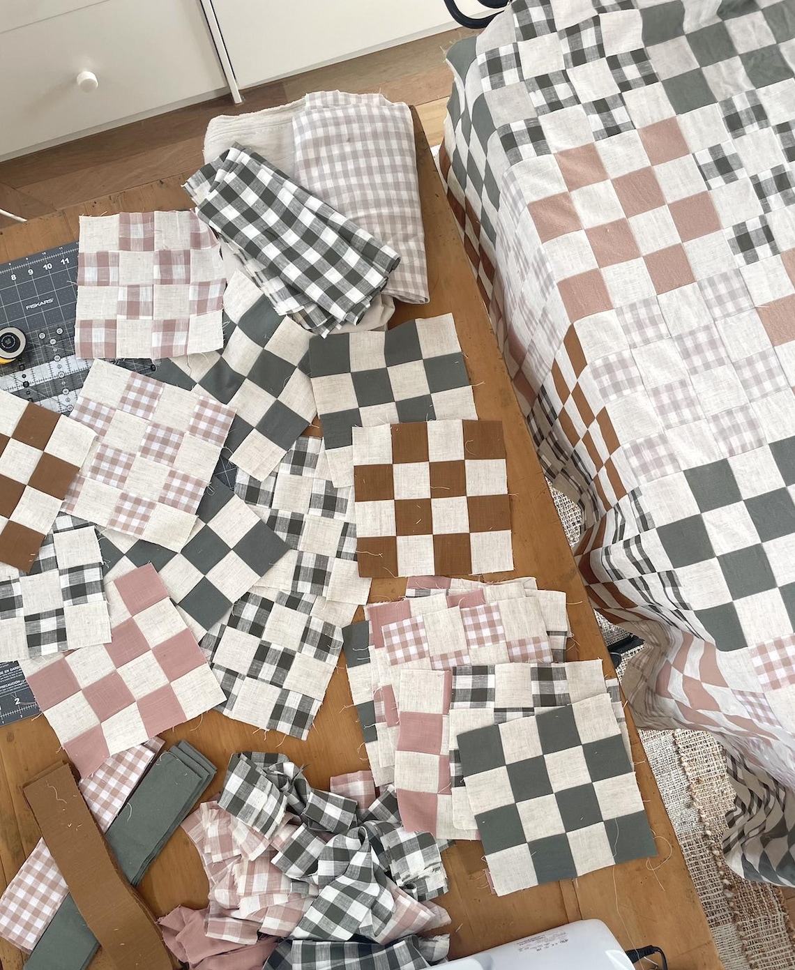Small Squares Quilt Pattern (5 Sizes- Beginner Friendly and Fat Quarter ...