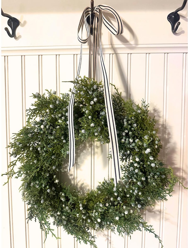 Winter Juniper Wreath Year Round Evergreen Berry Minimalist Wreath ...
