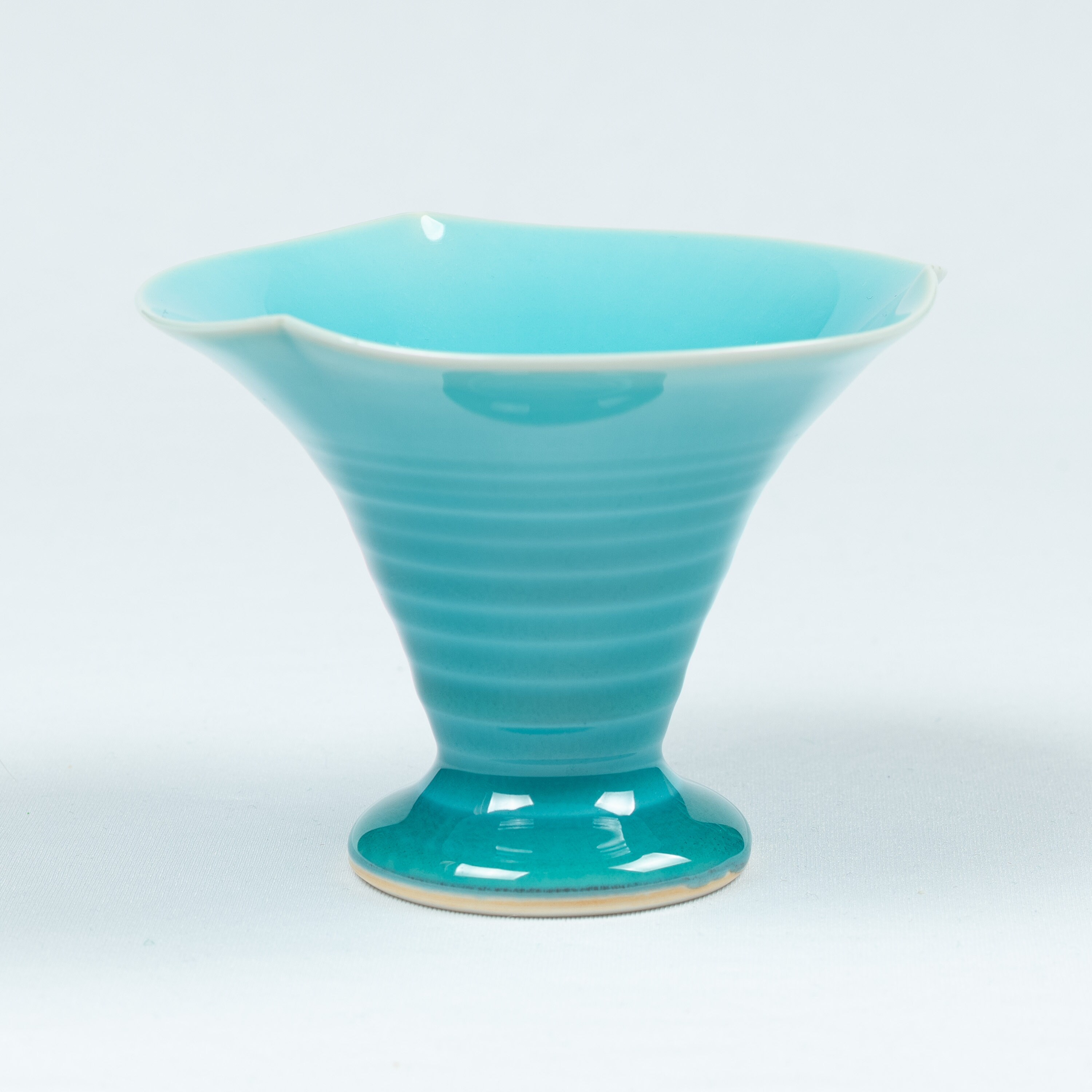 Amakusa Higure Turkish Blue Fluted Flower Guinomi 天草日暮トルコブルー花形ぐい呑み - Etsy