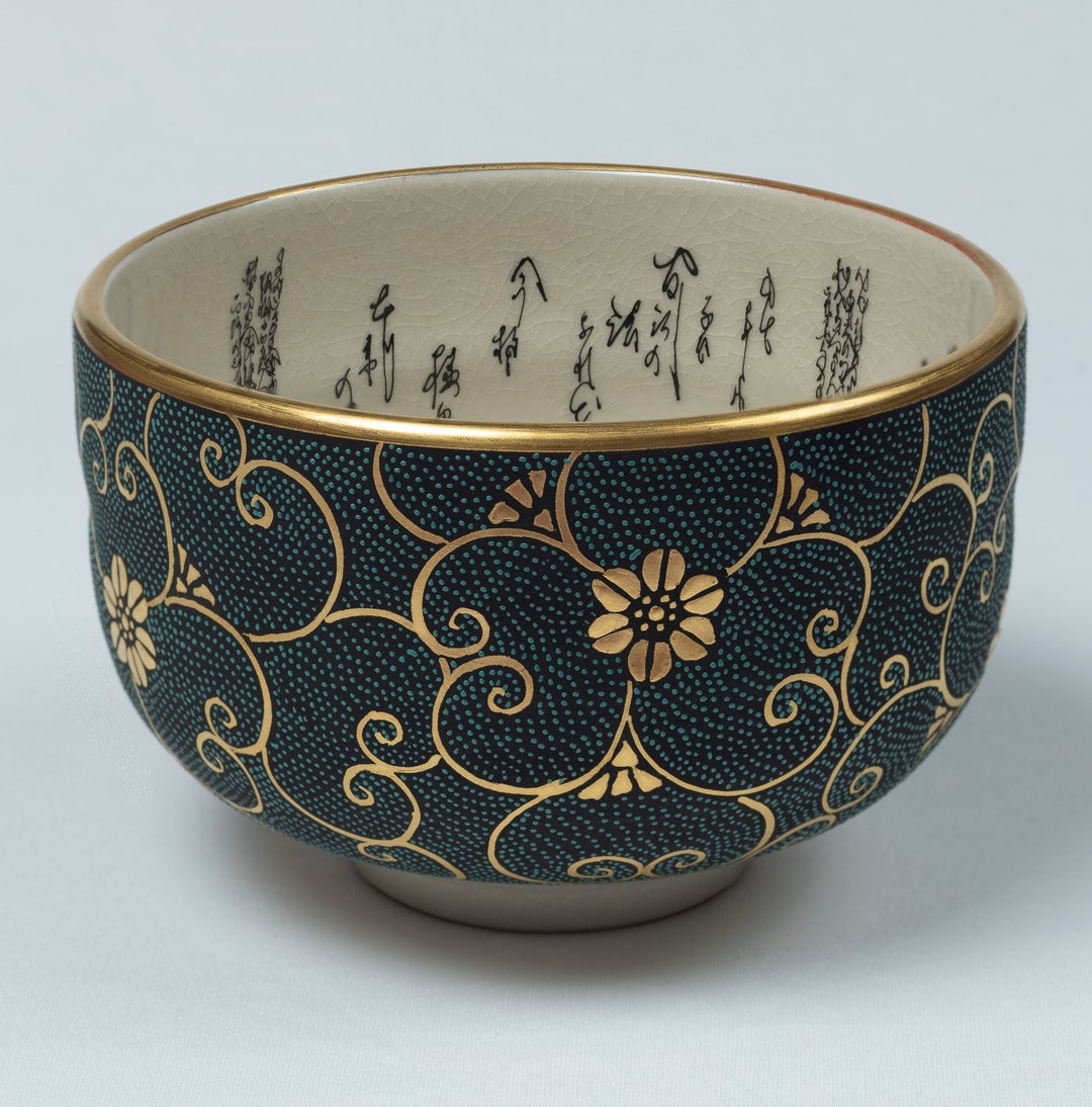Kutani Matcha Chawan With Blue-seeds, Gold-flowers, and Kuzushiji ...