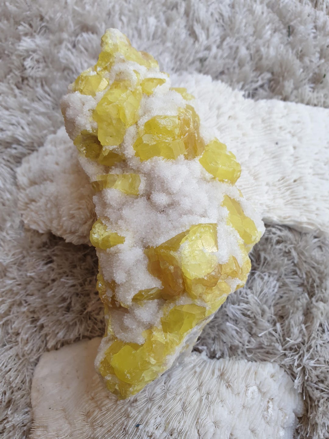 Decorative Mineral Natural Sulfur Stone on Aragonite 14 Cm / 305 Gr ...
