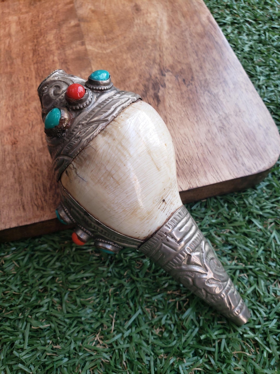 Tibetan Dungkar Shankha | Handcrafted Buddhist Conch Shell With Silver ...