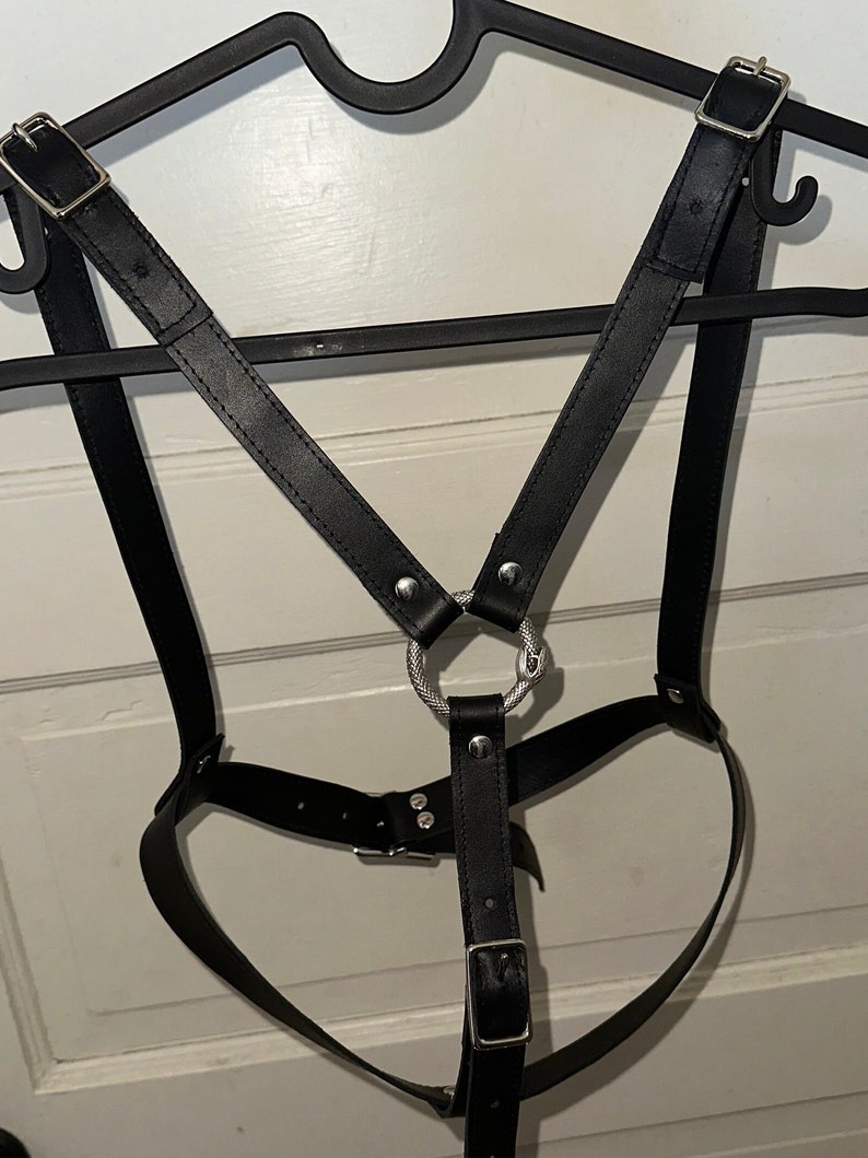DOVES Serpent Ring Harness - Etsy