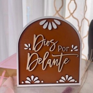 Dios Por Delante, Spanish Signs, Catholic Quote, Housewarming Gift ...