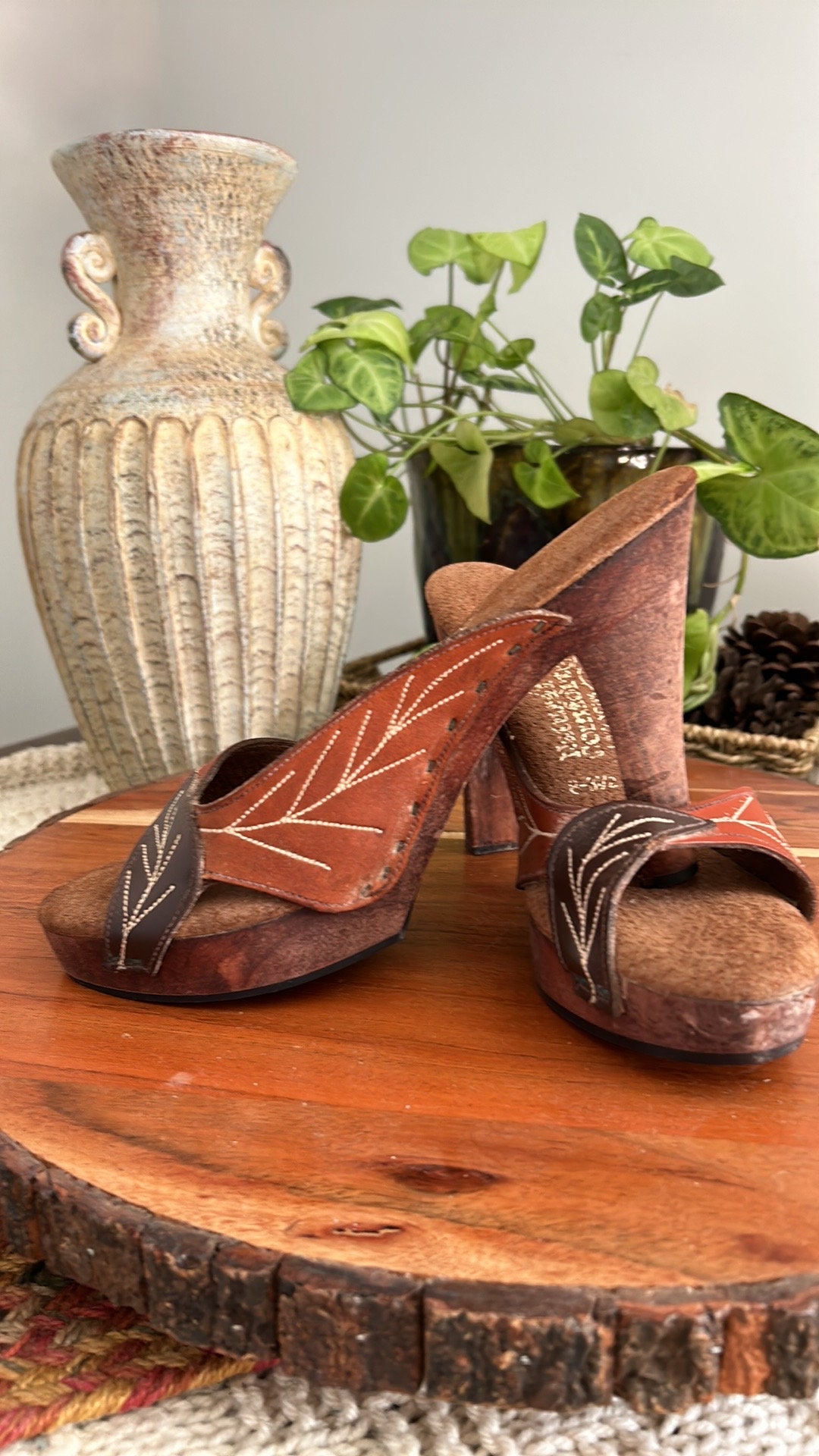 Vintage 1970s Wooden Platform Sandal Leaf Motif Leather - Etsy