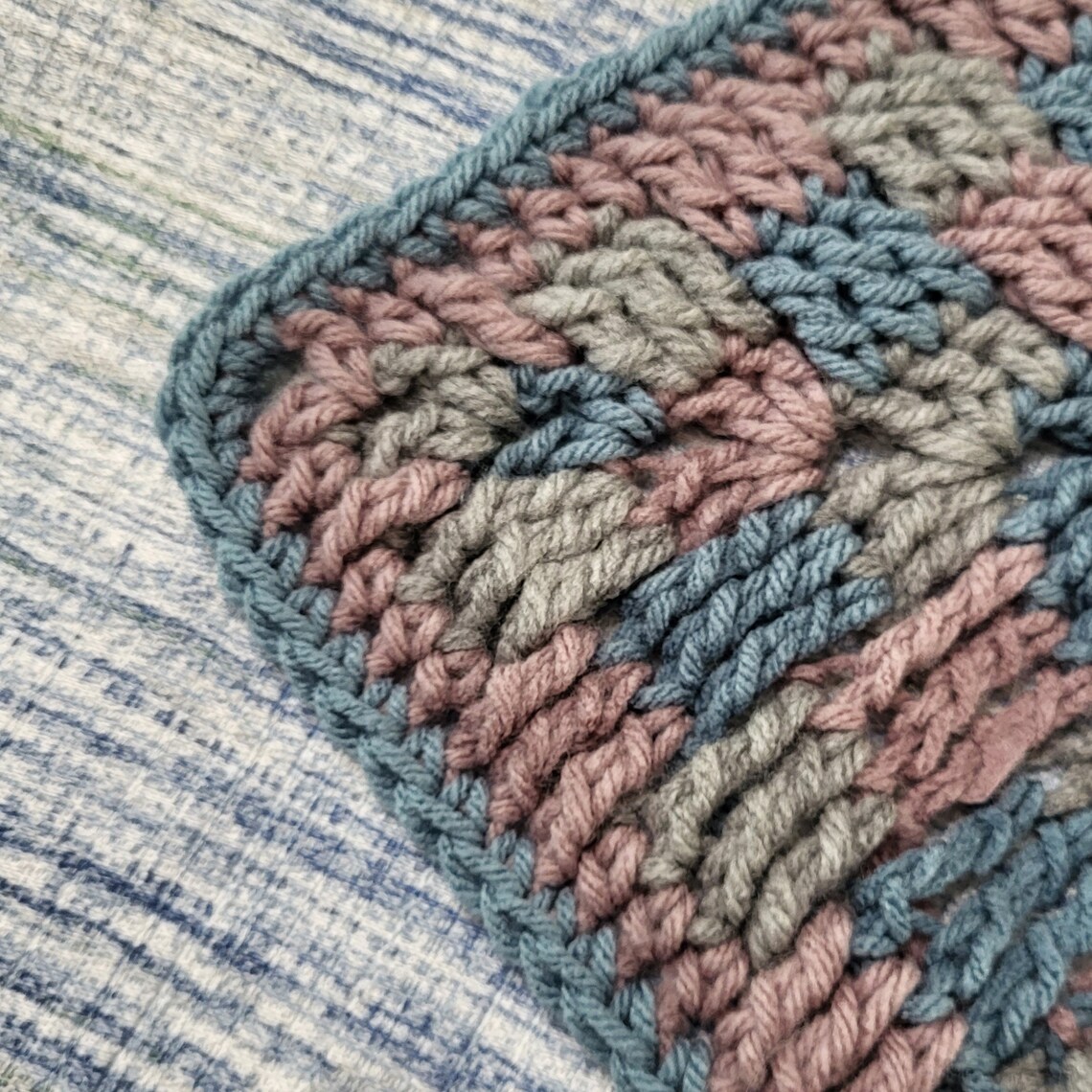 Checkered Granny Square Crochet Pattern Intermediate Aran Yarn PDF - Etsy