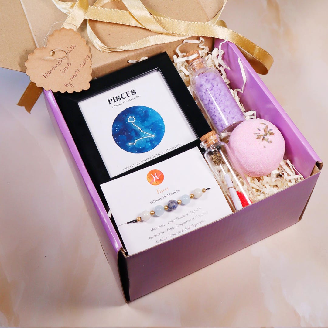 Zodiac Gift Box for Her, Astrology Gift for Women,pisces Birthday Gift ...